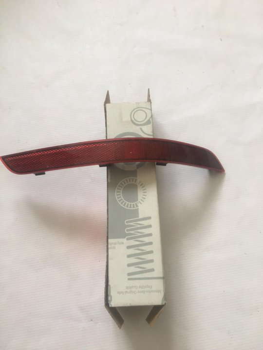 Отражатель Мерседес GLK задний A2048200374 – купить в Москве, цена 1 ...