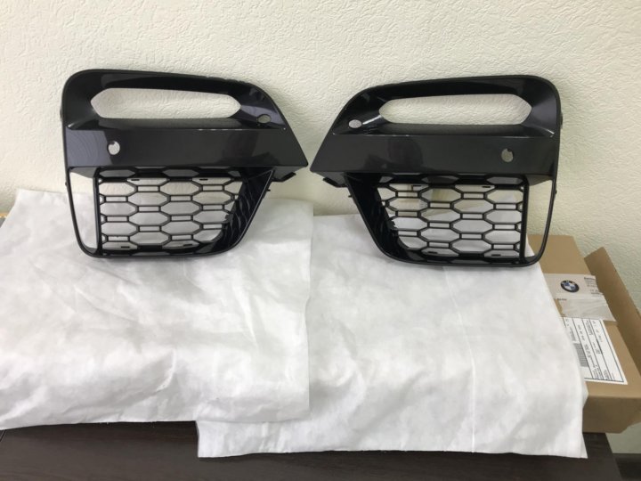 Боковые решётки на БМВ G01, G02 – купить в Москве, цена 5 000 руб ...