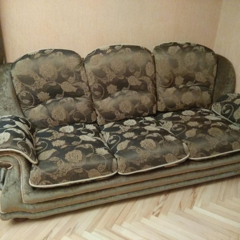 Диван (возможен комплект с креслом) – купить в Москве, цена 10 000 руб ...