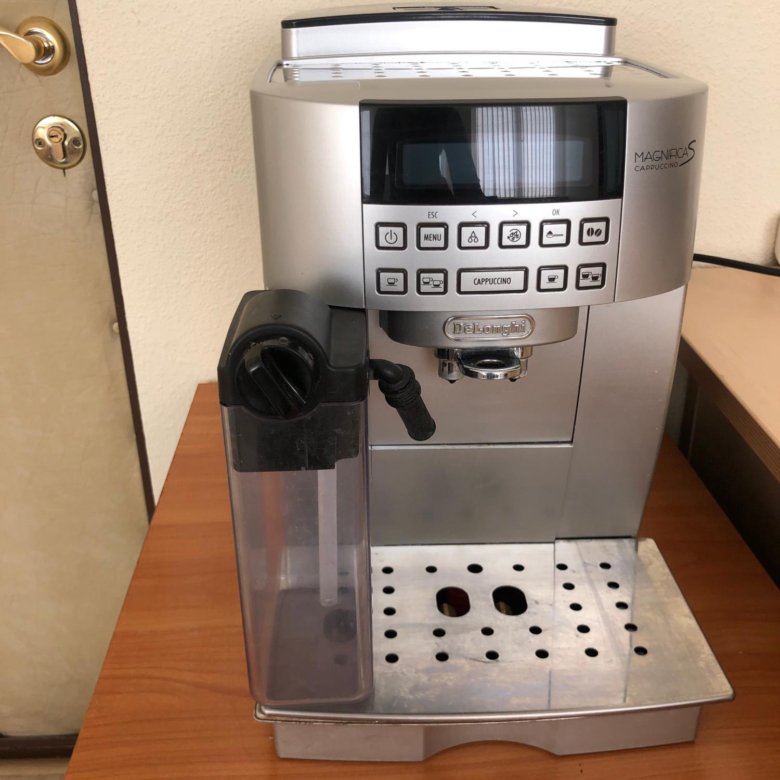 Кофемашина Delonghi Magnifica Cappuccino – купить в Москве, цена 10 000 ...