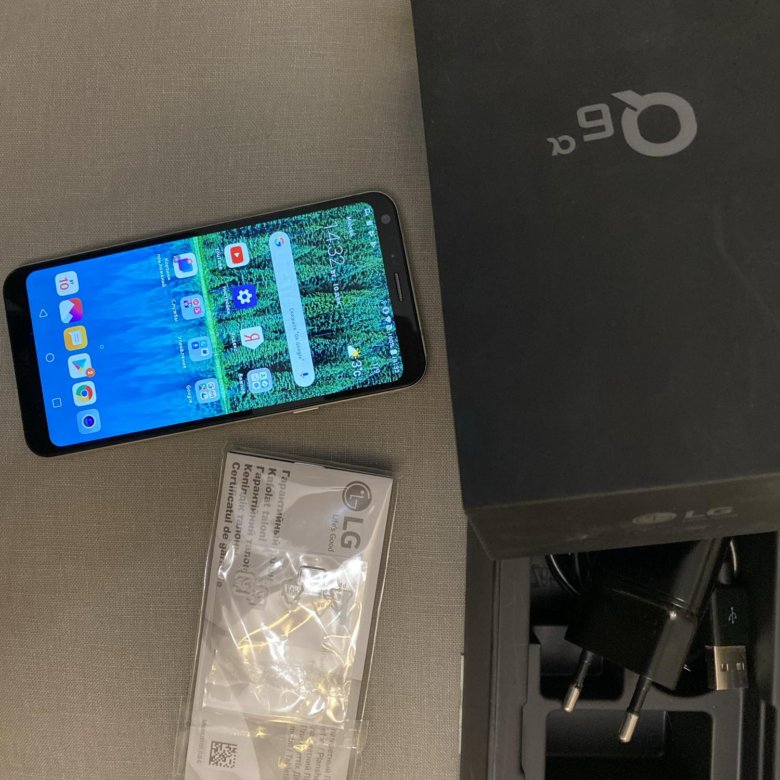 LG Q6a / LG-M700 – купить в Москве, цена 5 500 руб., продано 7 сентября ...